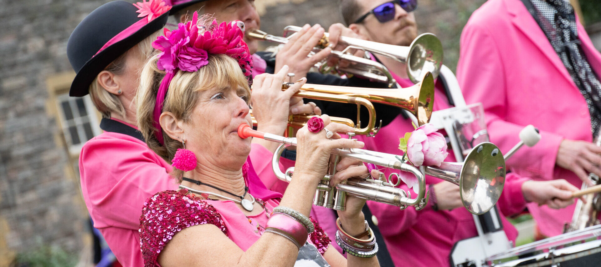 Street Band Links - The Sound of the Streets